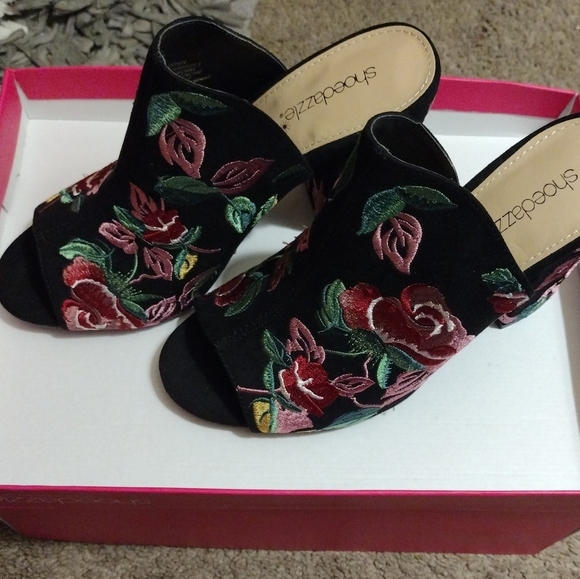 Shoe Dazzle | Shoes | Nwt Ladies Multi Colored Mule Slip On Sandals ...